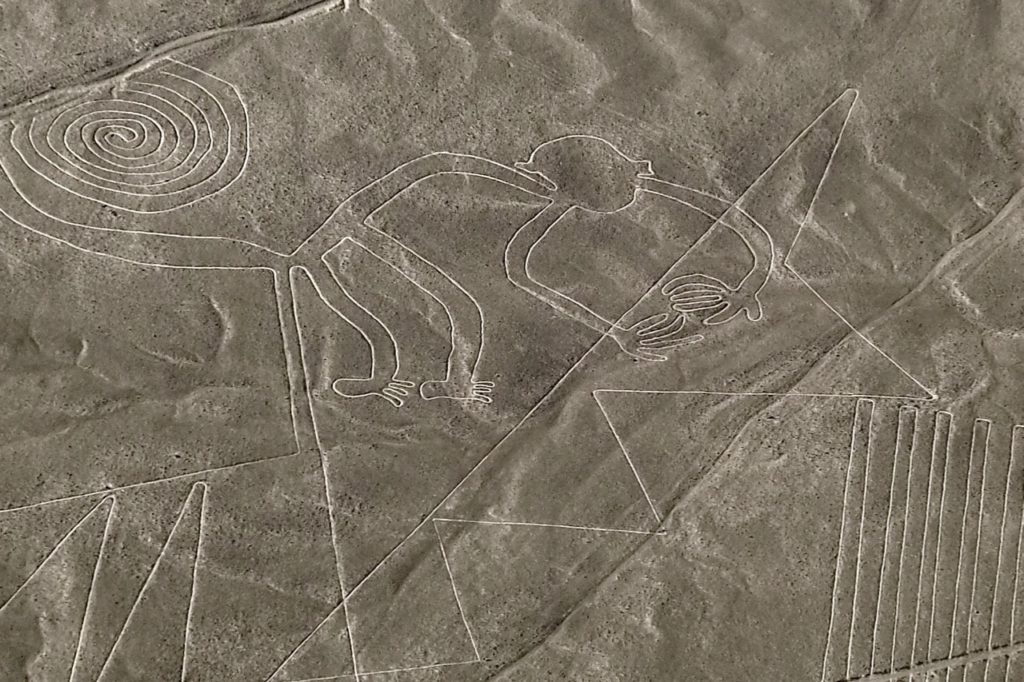 Liniile Nazca de pe pământul din Peru. Cine le-a creat și de ce ...
