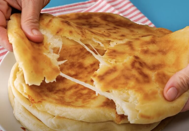 Turte cu cașcaval la tigaie – Rețete și vedete