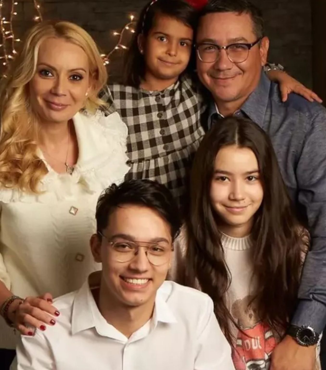 Victor Ponta vorbește pentru prima dată despre despărțirea de Daciana ...