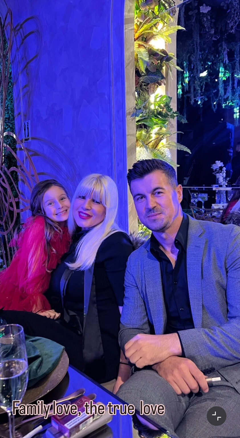 Elena Udrea a sărbătorit ultima decizie într-un dosar în care era pârâtă. Fiica și Adrian ...